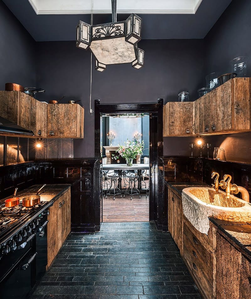 Mayer Manor: A Very Special Stay in Amsterdam