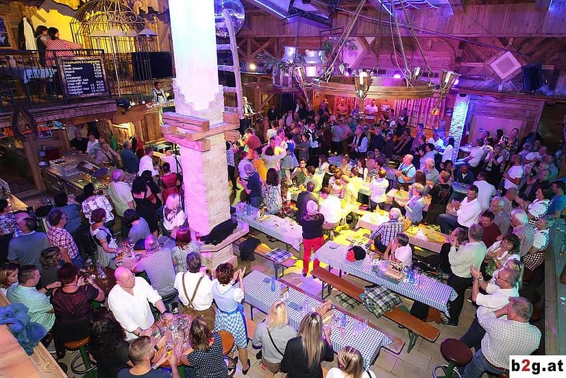 Best Nightclubs and Après-Ski Bars in the Alps