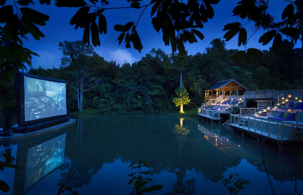 9 Open-Air Hotel Cinemas That Redefine Movie Watching