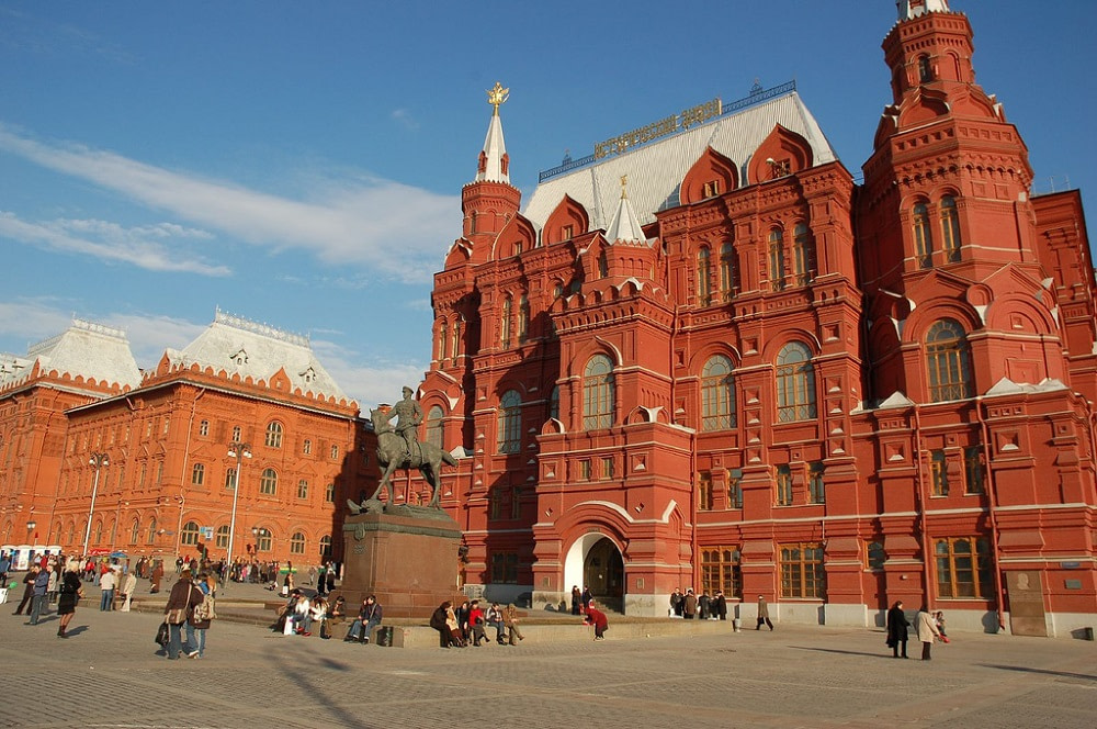 10 Most Beautiful Squares in Europe | Travel Away