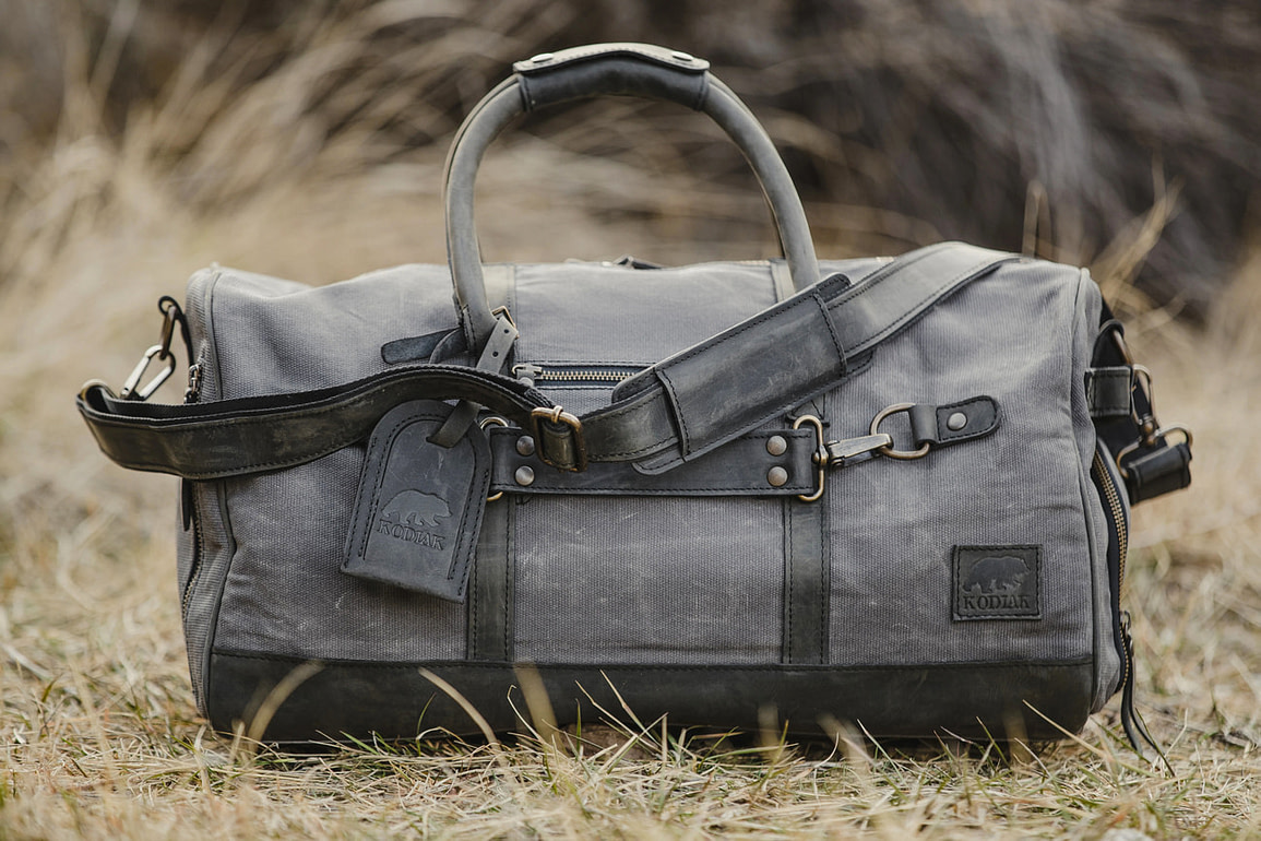 10 Weekender Bags with Shoe Compartments for Easy Travel
