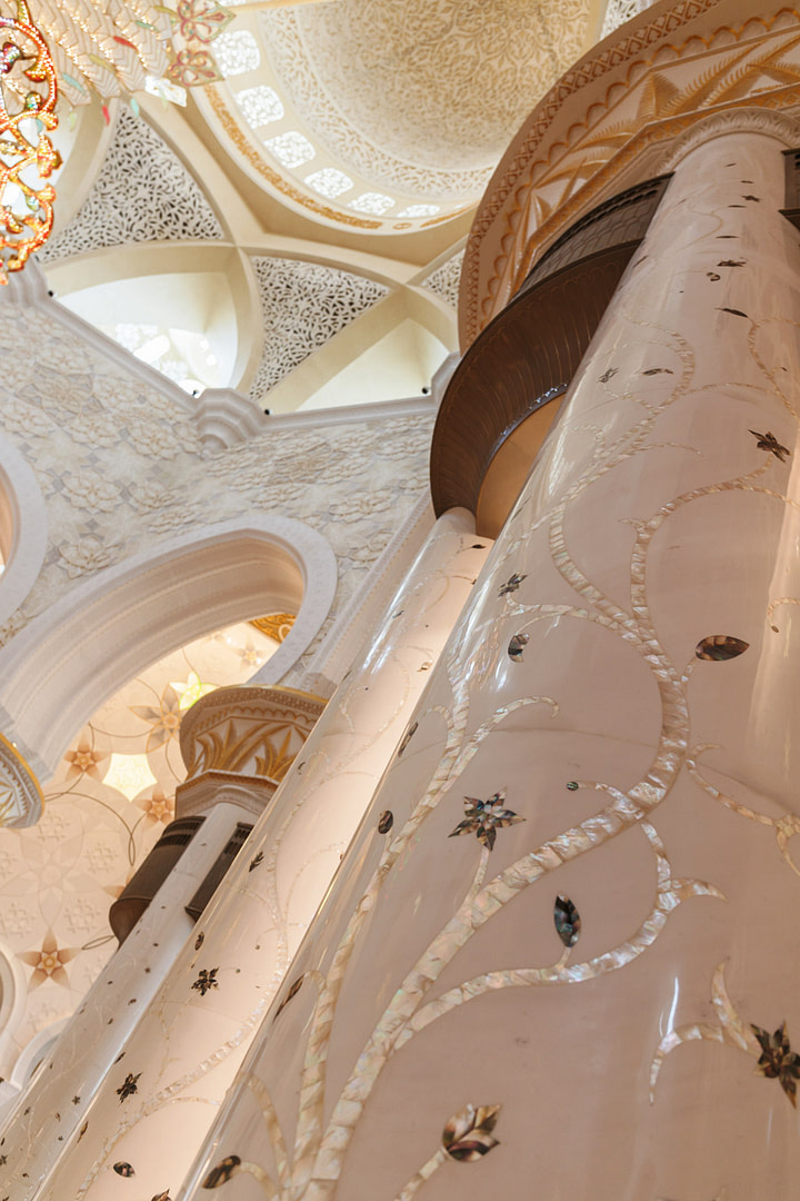 The World’s Most Beautiful Mosque in 17 Photos