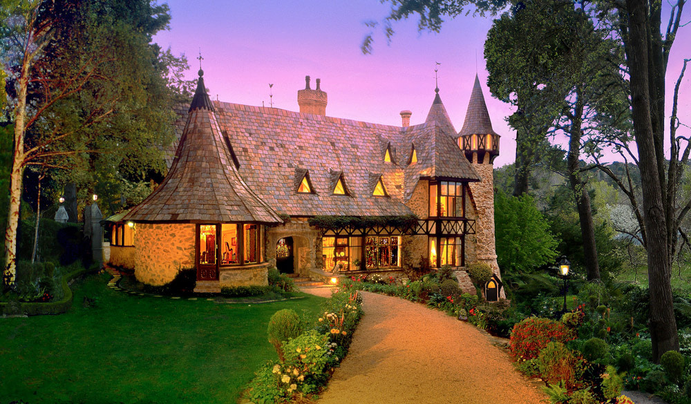 27 Romantic Vacation Ideas That Will Leave the Two of You Mesmerized