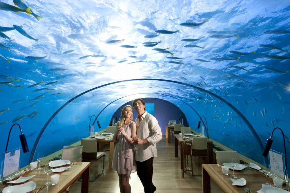 World's First All-Glass Undersea Restaurant