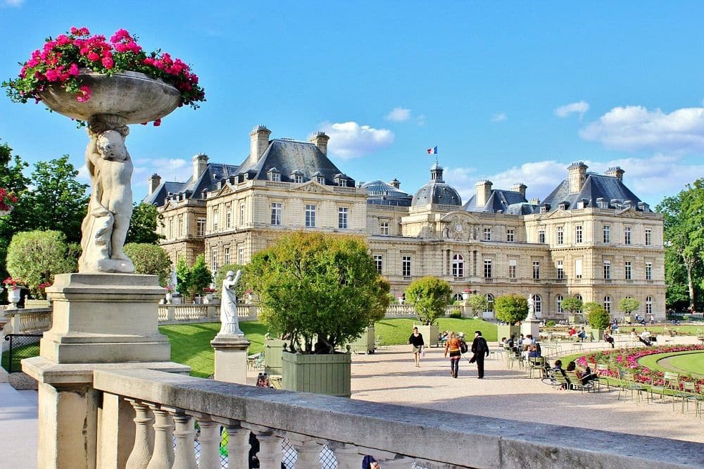 7 Reasons to Visit Paris in Spring