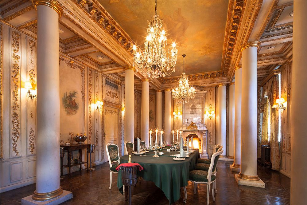 Moscow’s Café Pushkin – Where Dining is Art