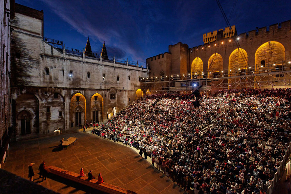 Avignon, France: 5 Not To Miss Attractions
