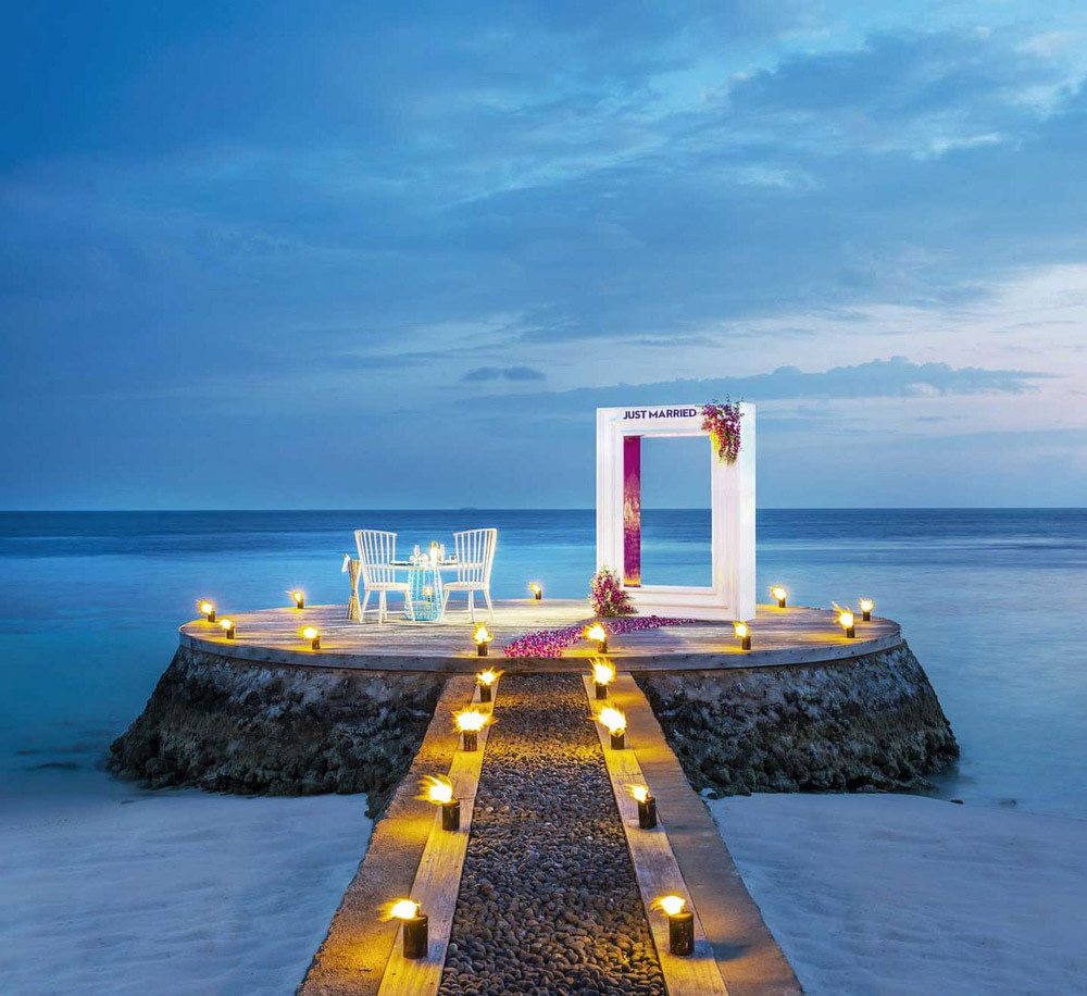 23 Spectacular Dining Locations in the Maldives
