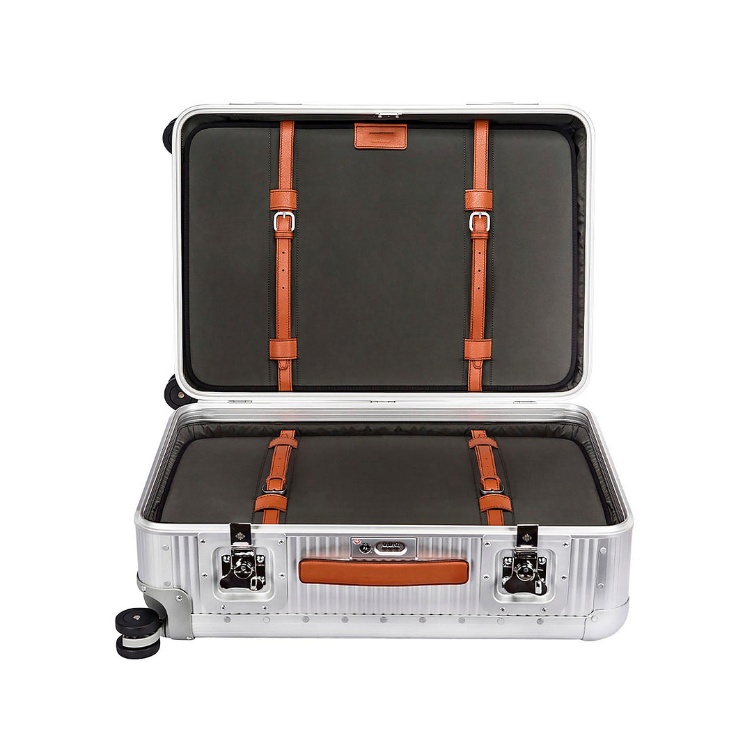 7 Aluminum Luggage Brands to Upgrade Your Trips This Year