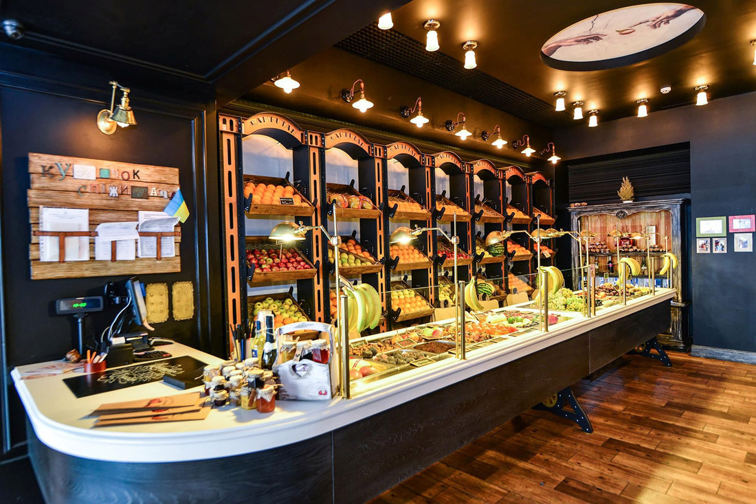 This Fruit Shop in Kiev Looks More Like an Art Gallery than a Market