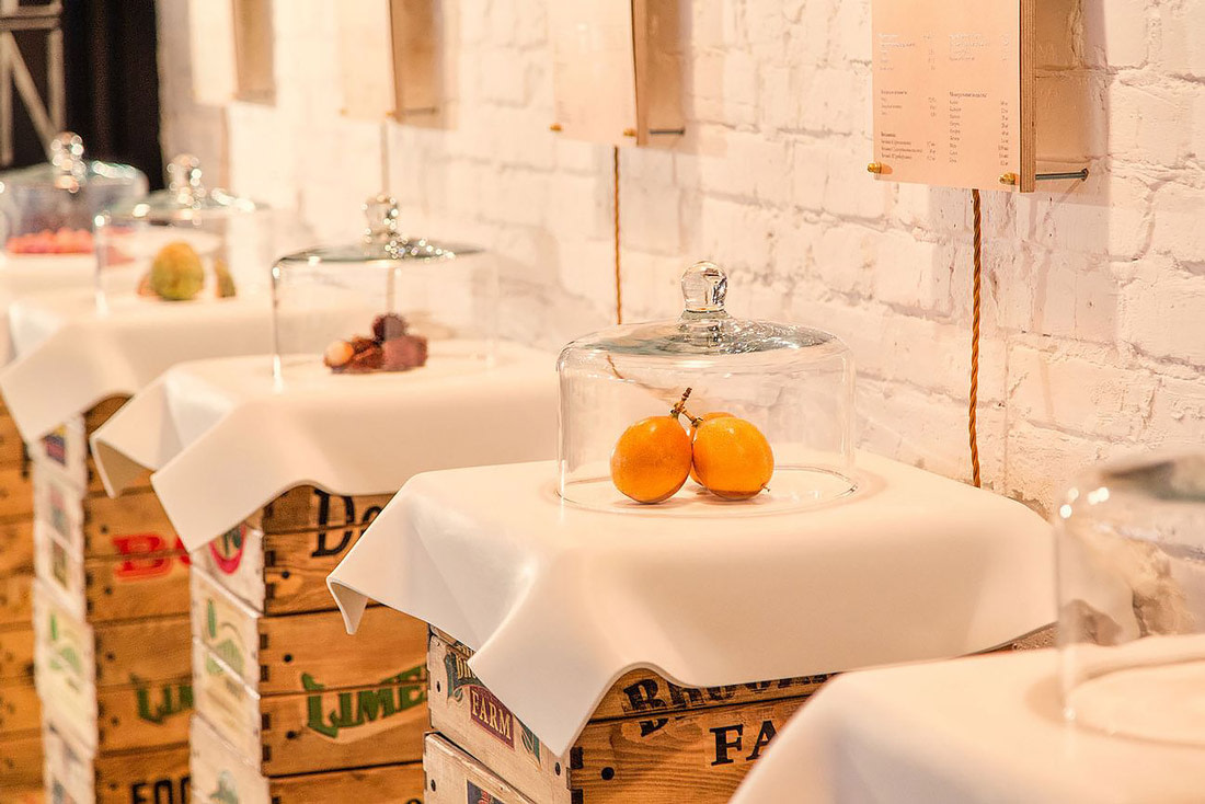 This Fruit Shop in Kiev Looks More Like an Art Gallery than a Market