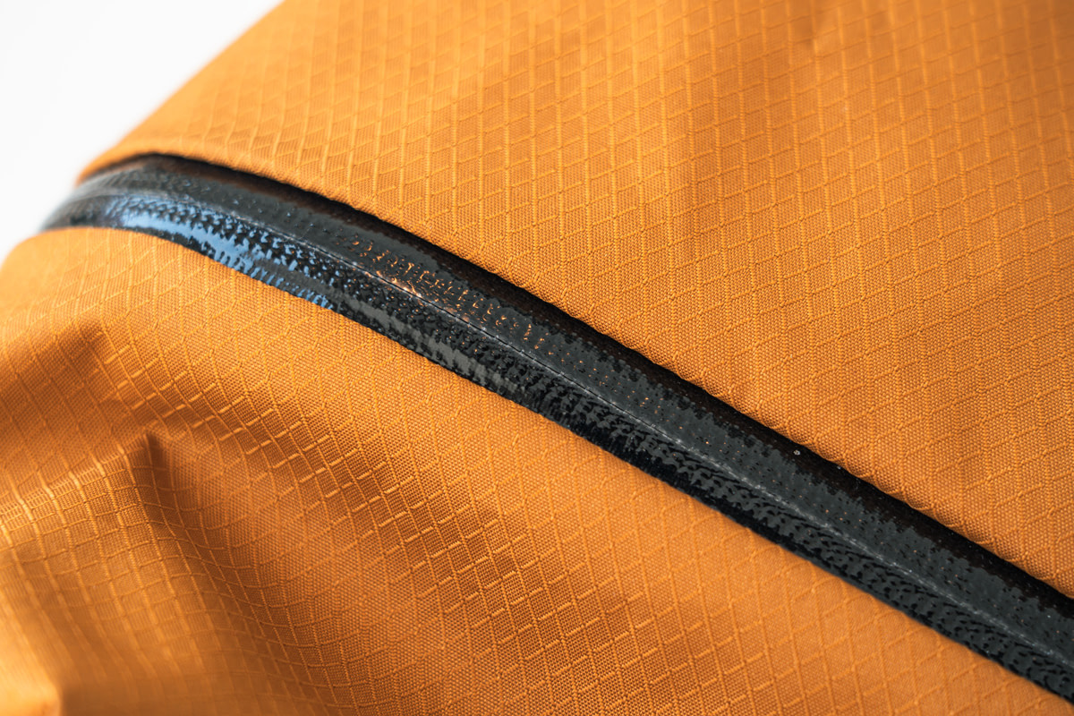 Bellroy Lite Duffel Review: The Best Lightweight Travel Bag?