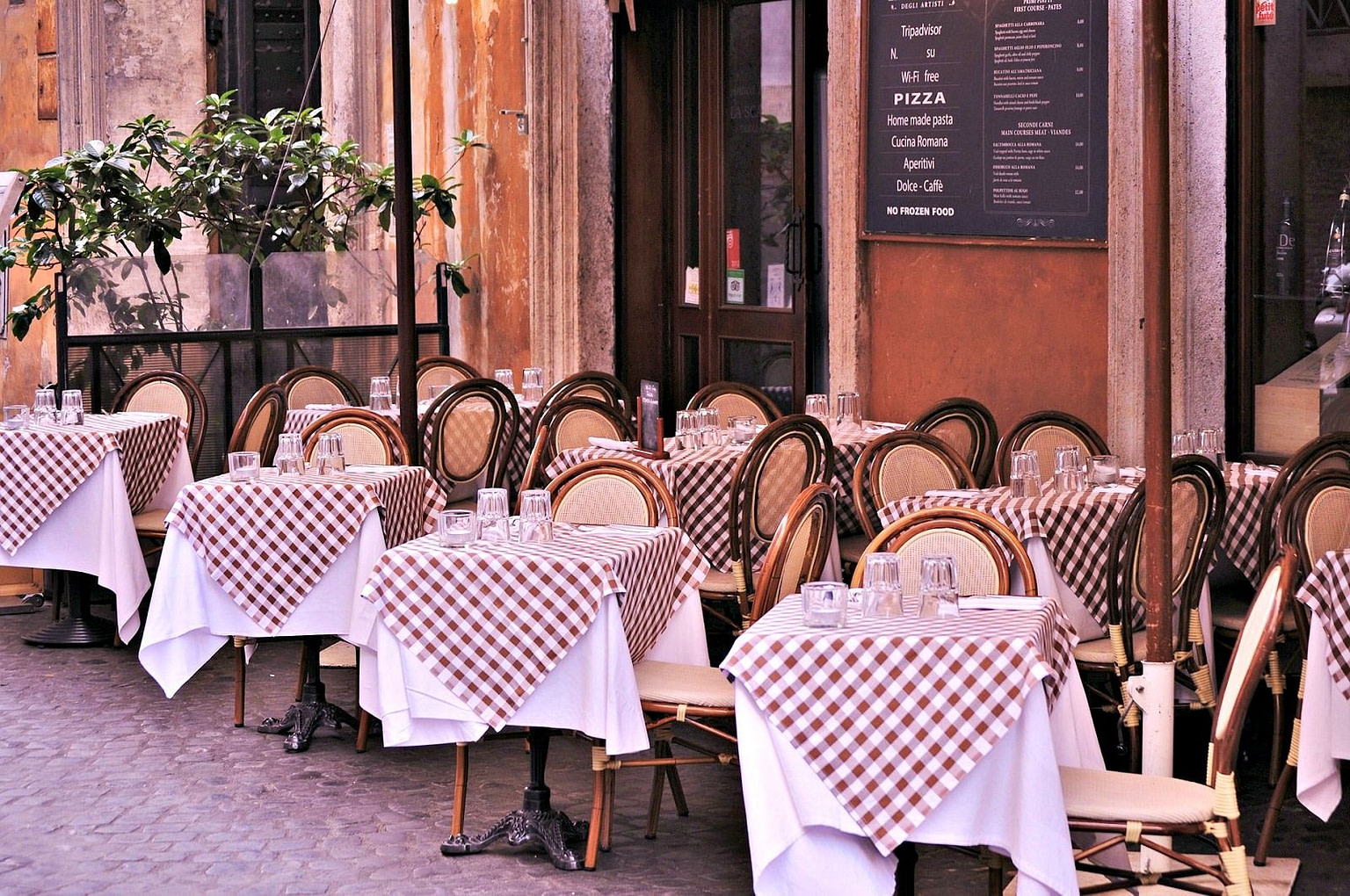 7 Reasons to Visit Paris in Spring