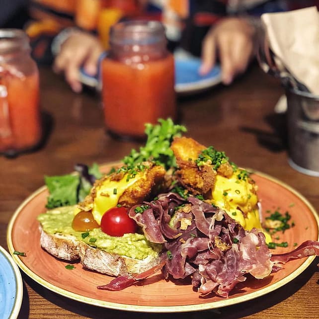 The 5 Best Things To Do on a Short Budget Trip to Porto