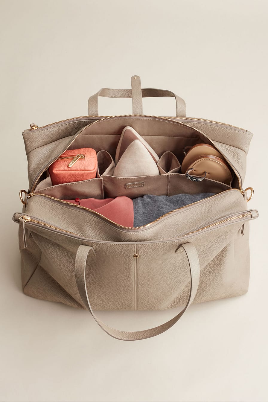 10 Weekender Bags with Shoe Compartments to Buy for 2023