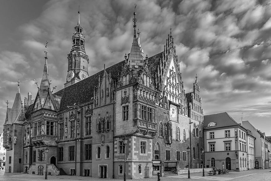13 Examples of Gothic Architecture in Europe