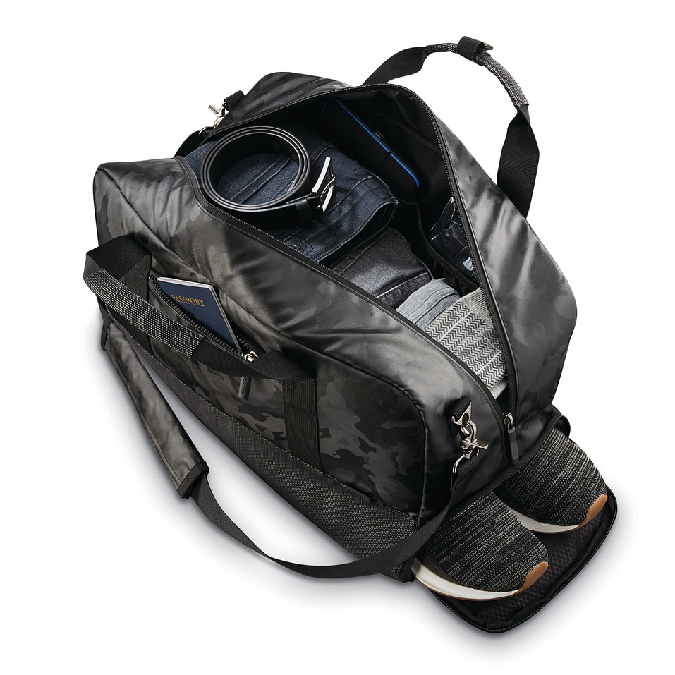 10 Weekender Bags with Shoe Compartments for Easy Travel