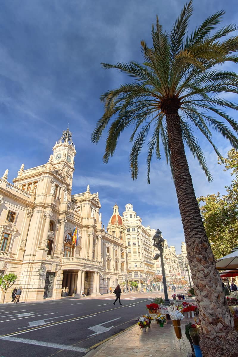 5 of the Most Emblematic Plazas to Visit in Valencia